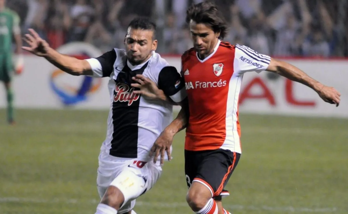 La coincidencia del cruce de River con Libertad que ilusiona a los hinchas