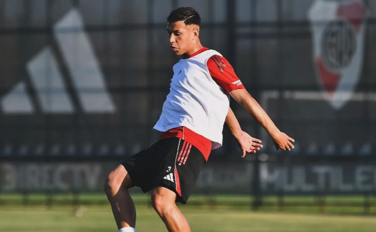 Video: golazo de Ulises Giménez en un entrenamiento de River