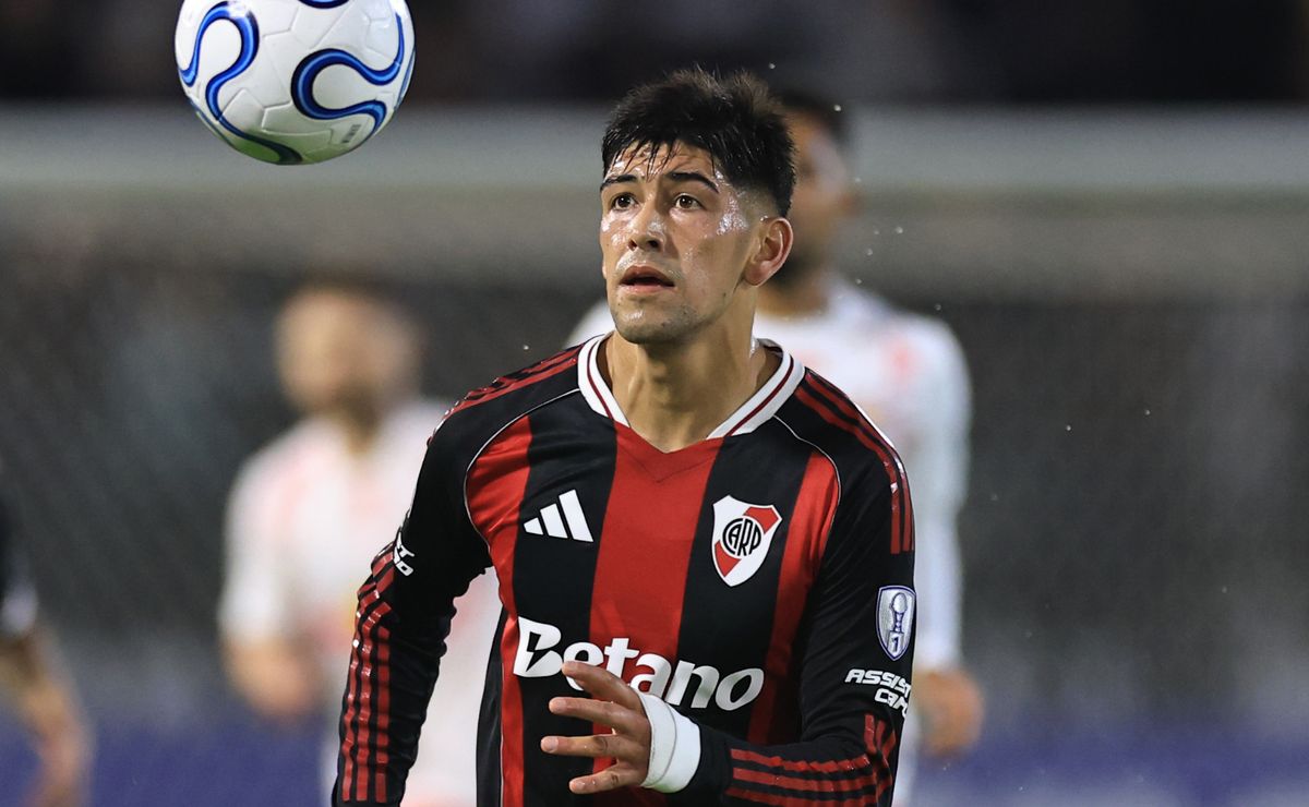 River busca avanzar en la salida de Lautaro Rivero y otro equipo ...